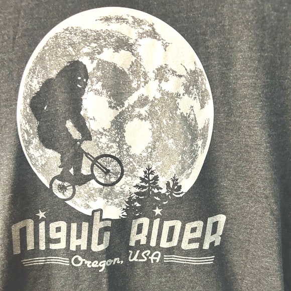 Little Bay Root | Shirts | Little Bay Root Graphic Tee | Poshmark